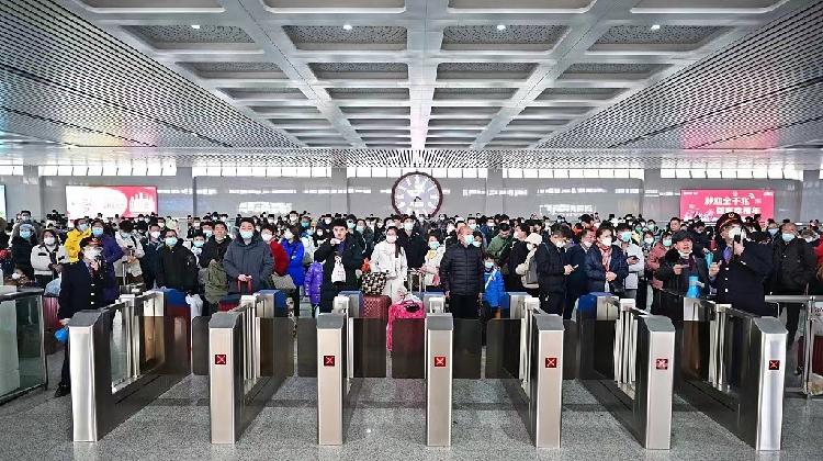 China sees 102 million trips during the Spring Festival travel rush - CGTN