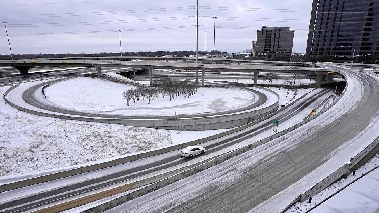 Thousands of flights canceled amid ice storm in U.S. - CGTN