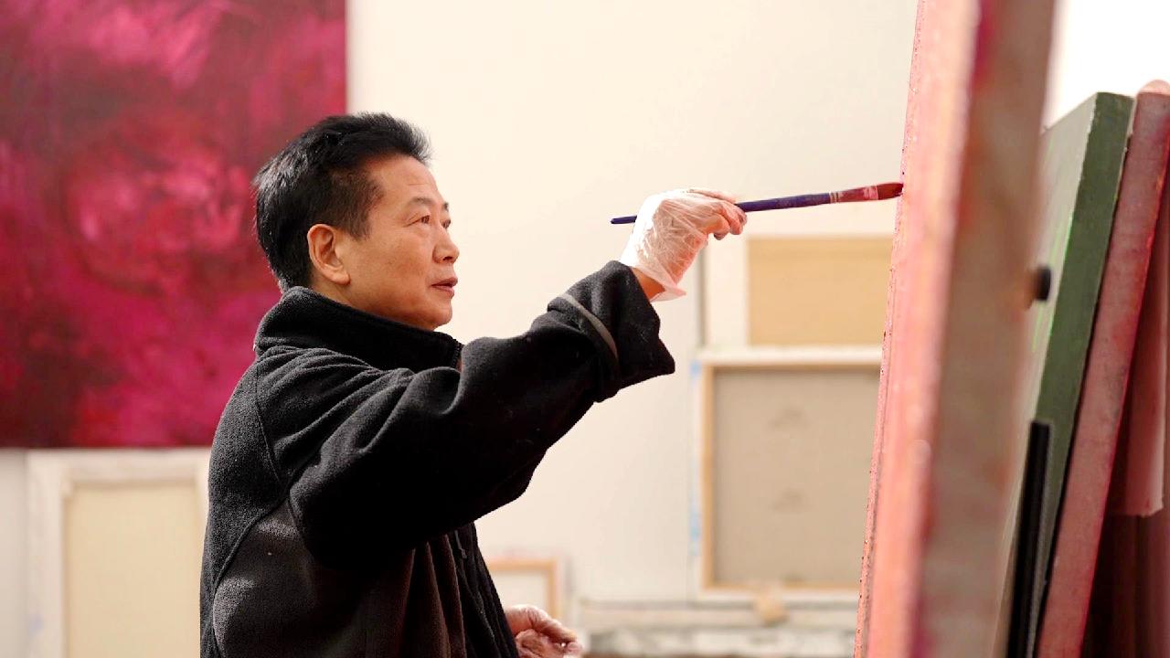 Versatile artist blends tradition with innovation - CGTN