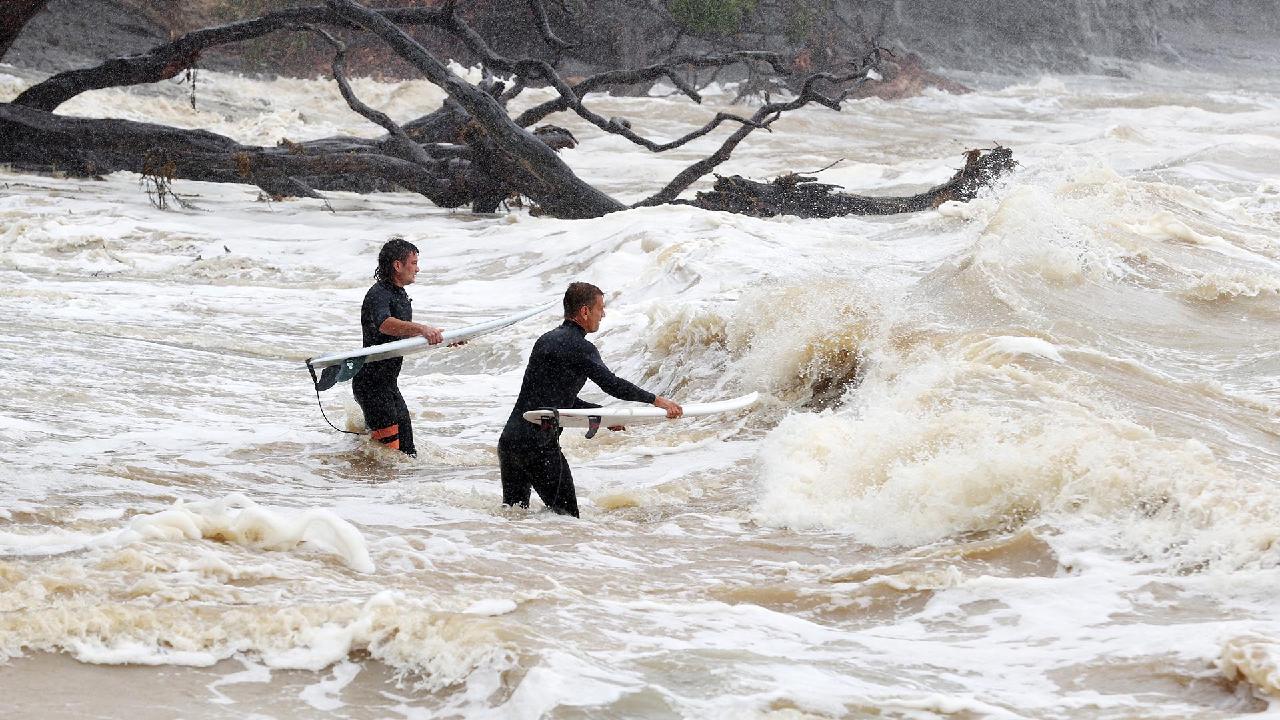 Over 30,000 homes without power in New Zealand as cyclone approaches - CGTN
