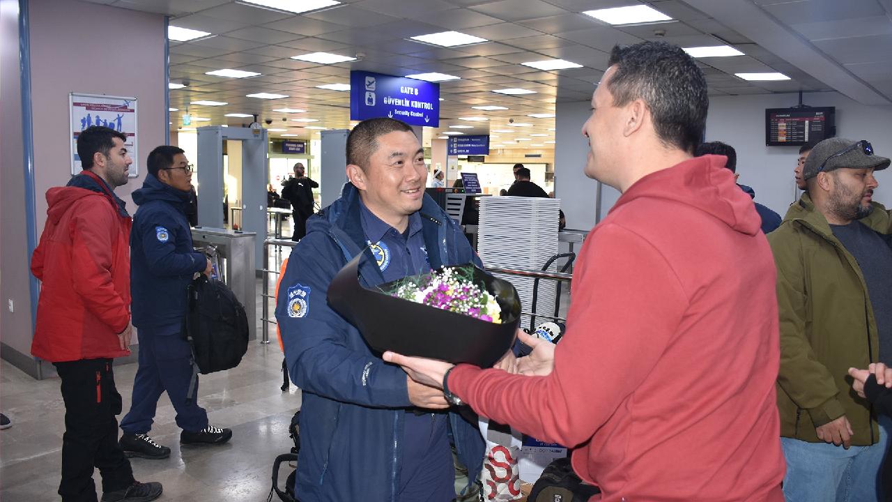 Chinese rescue teams depart Türkiye as mission completed - CGTN