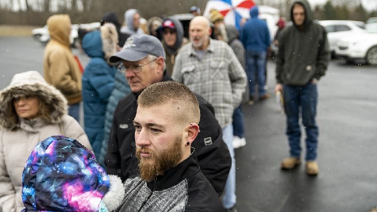 U.S. residents voice frustration after toxic chemical leakage - CGTN