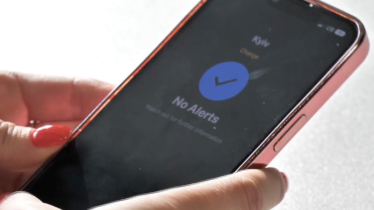 Air raid alert apps are helping Ukrainians seek shelter - CGTN