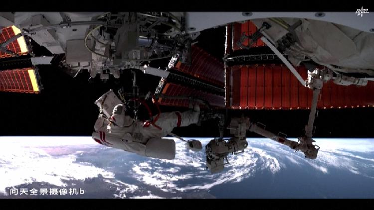 China's Shenzhou-15 crew completes third spacewalk - CGTN