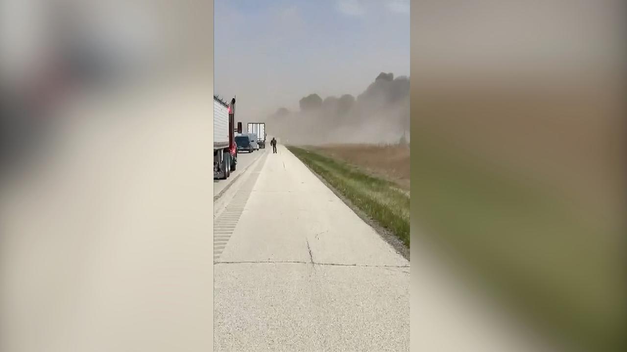 At least 6 dead after dust storm causes car crash in Illinois - CGTN