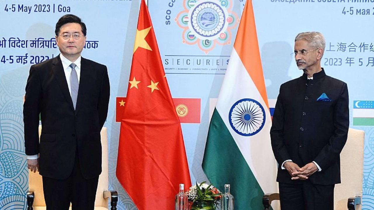 Chinese and Indian FMs meet on sidelines of SCO meeting in Goa - CGTN