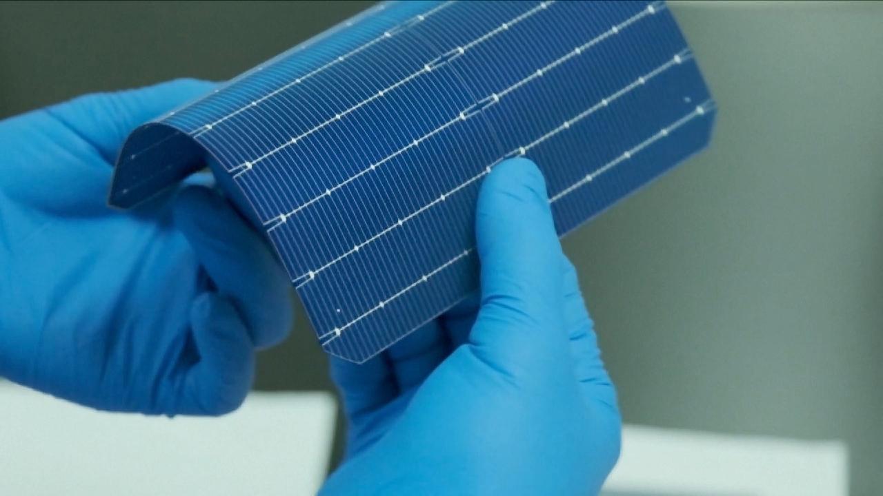 Chinese researchers revolutionize solar cell technology - CGTN