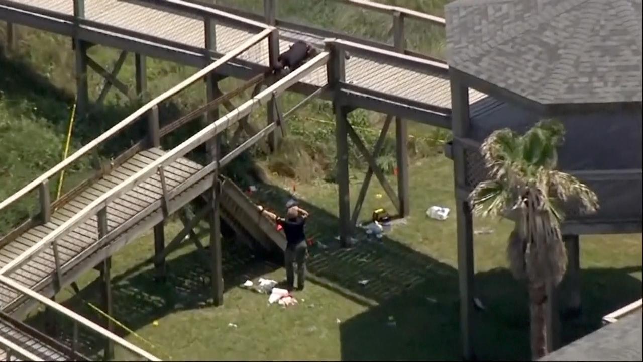 At least 20 teenagers hurt in walkway collapse in Texas, U.S. - CGTN