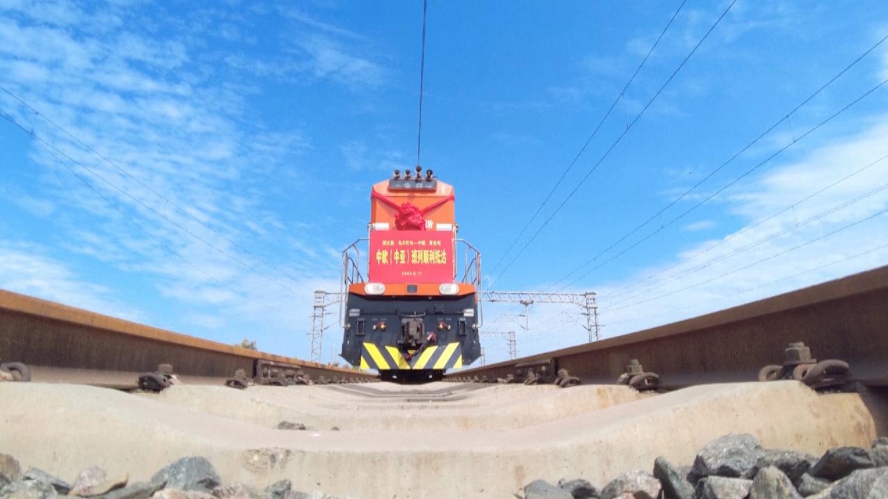 China-Central Asia freight train facilitates Mongolia's coal export - CGTN