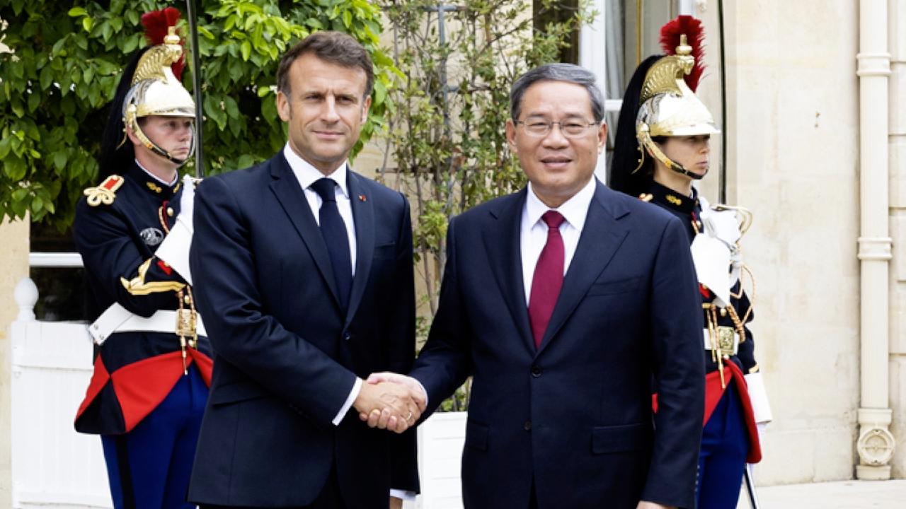 Li Qiang meets French President Emmanuel Macron and PM Borne - CGTN