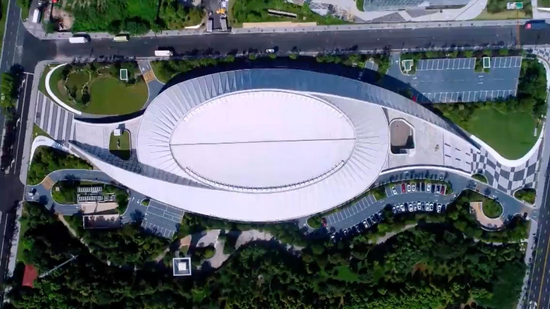 Check out the top professional indoor roller skating venue in Asia! - CGTN