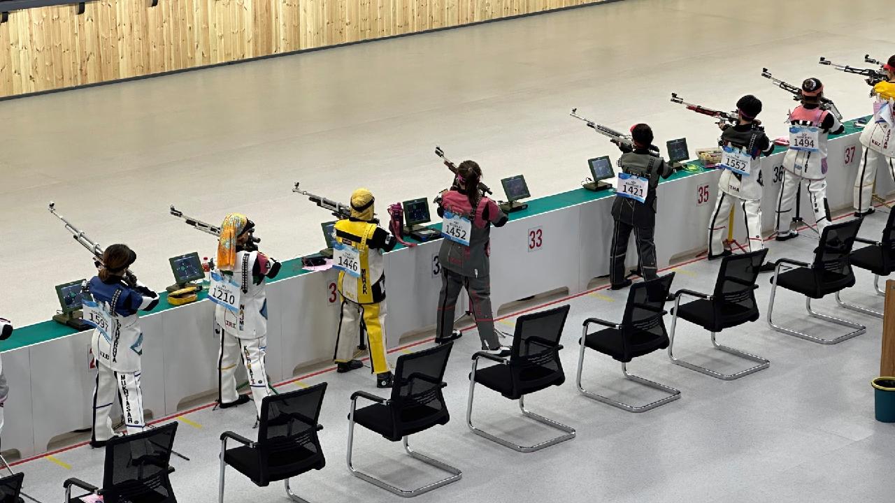 Int'l athletes compete in women's 10-meter air rifle team event - CGTN