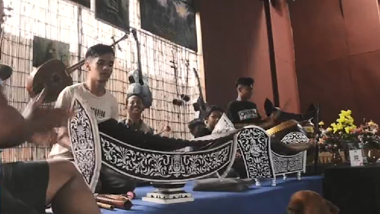 Promoting traditional dance and music among youth in Siem Reap - CGTN