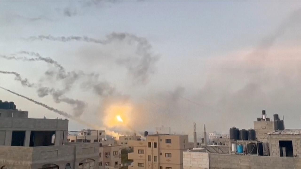 Rockets were fired from Gaza into Israel, triggering air raid sirens - CGTN