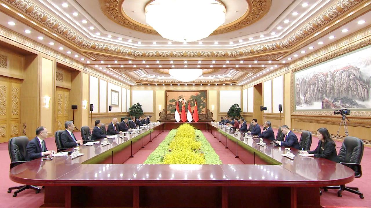 President Xi holds talks with Indonesian President Joko Widodo - CGTN
