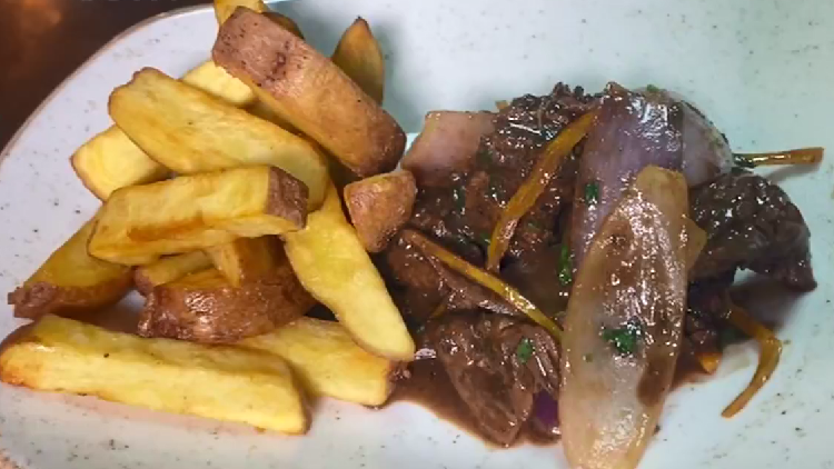 Peruvian dish owes its origins to Chinese immigrants - CGTN