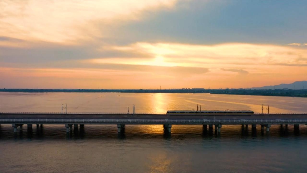 Xi leads efforts to build Yangtze River Delta - CGTN