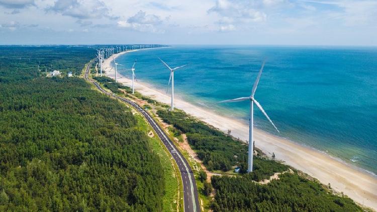 Round-the-island tourist highway fully open to traffic in south China ...