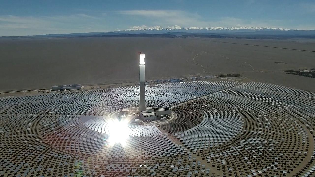 Wind, solar power project turns Gobi Desert into oasis of green energy ...
