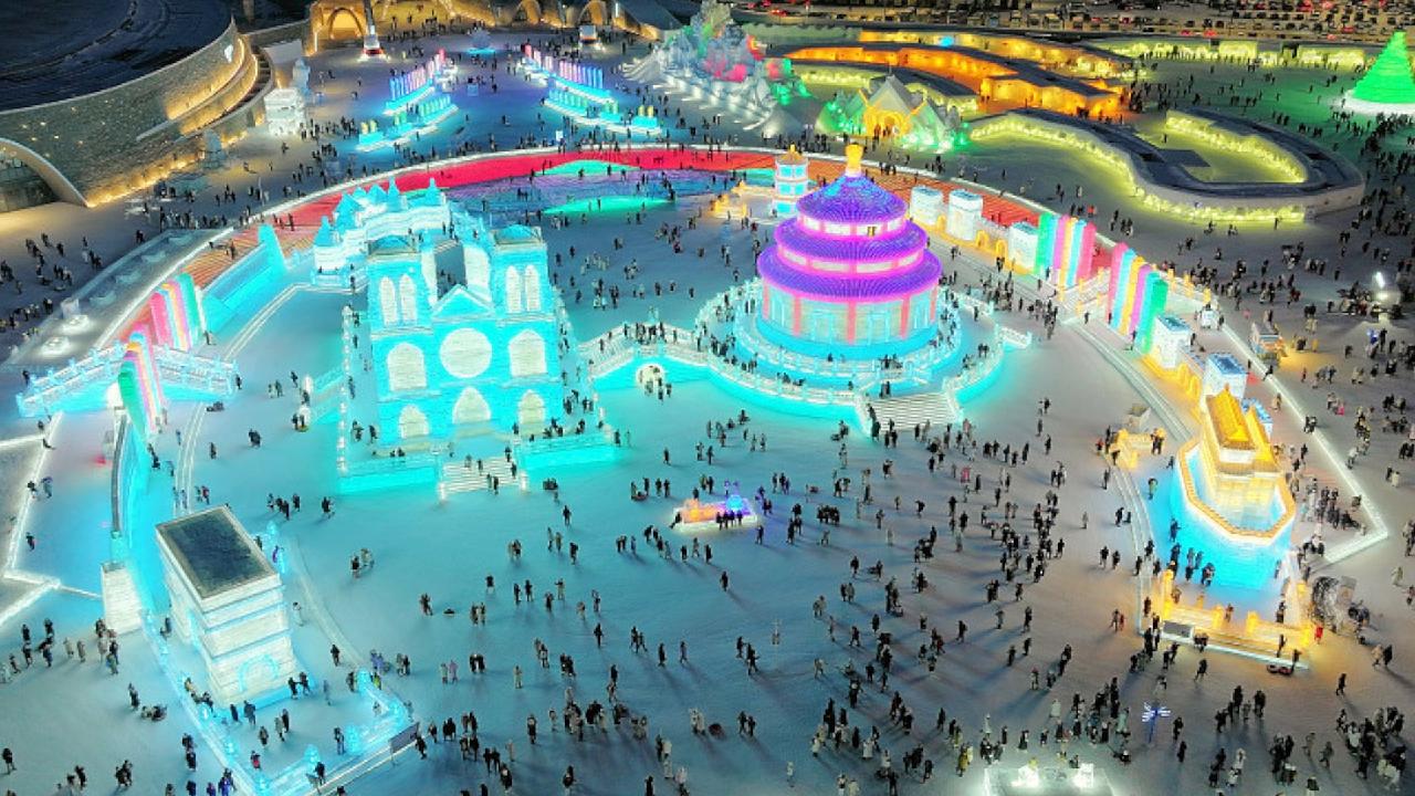 'Ice city' Harbin sees jump in winter tourism - CGTN