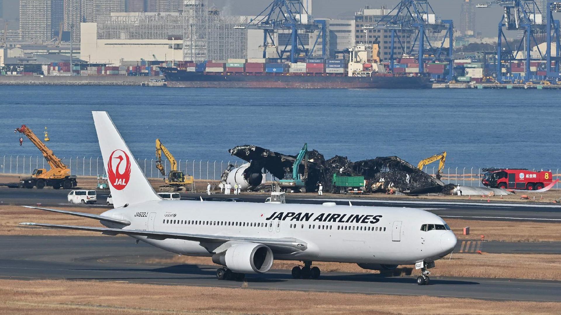 Japan Coast Guard aircraft in another incident at Haneda Airport - CGTN