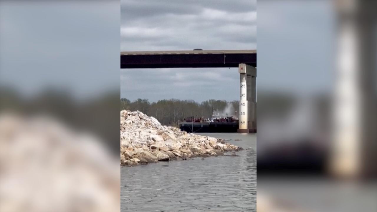 Barge collides with bridge in Oklahoma, U.S. - CGTN