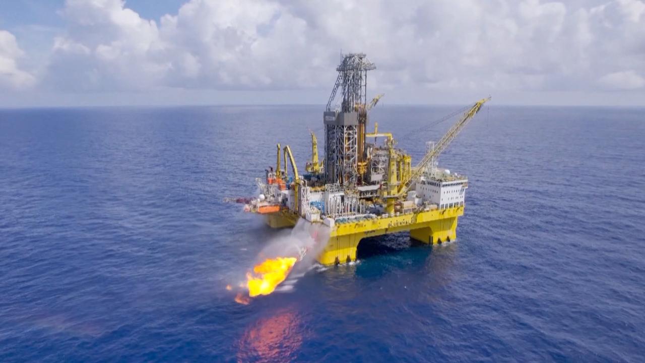 China's deep-sea gas field installs new underwater facilities - CGTN