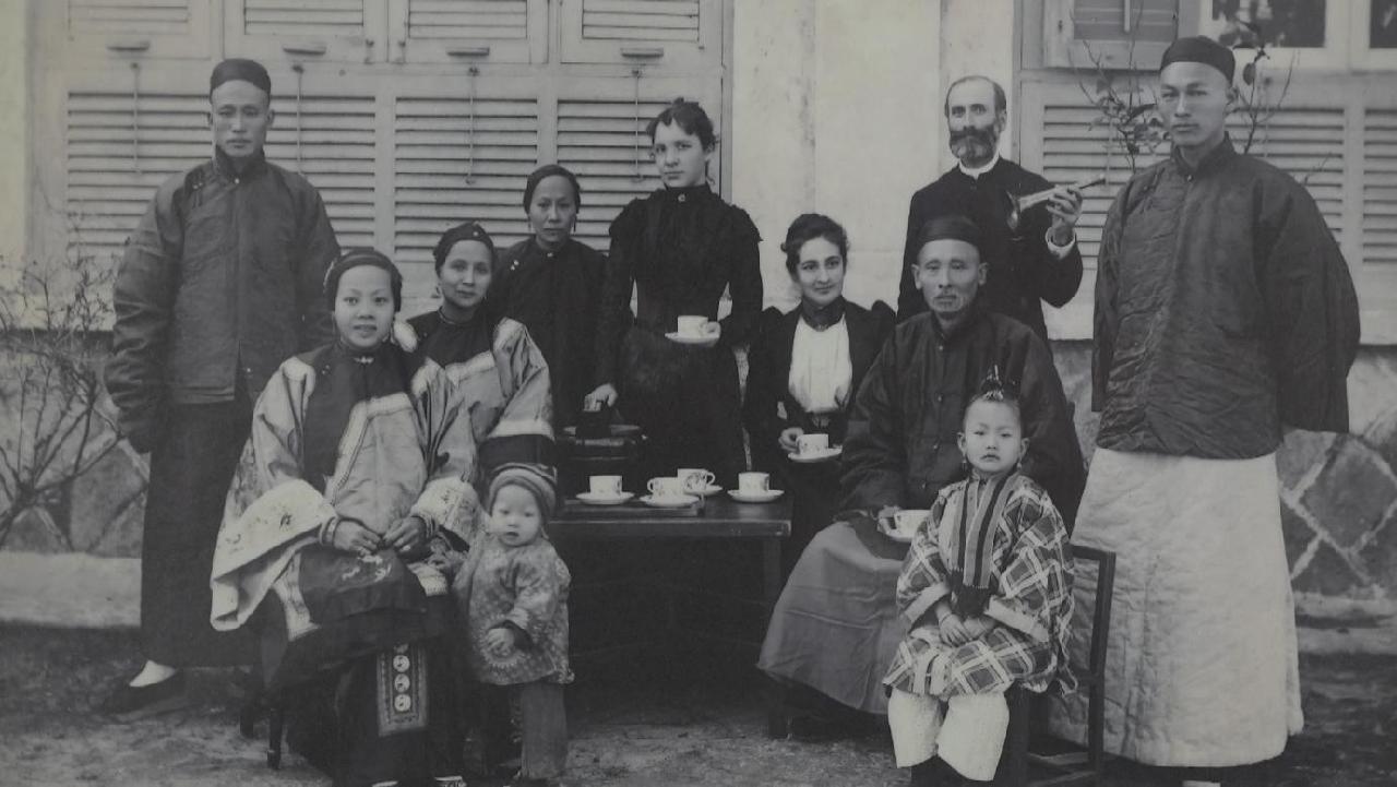 Shaowu people honor lifelong devotion of 'Doctor of Blessing' - CGTN