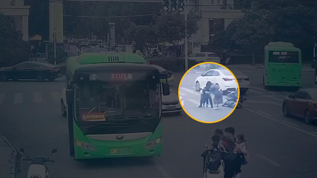 Bus driver makes emergency stop to save choking child in China - CGTN