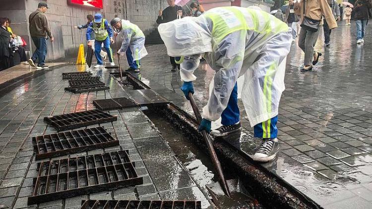 China launches emergency response in Shanghai as typhoon approaches - CGTN