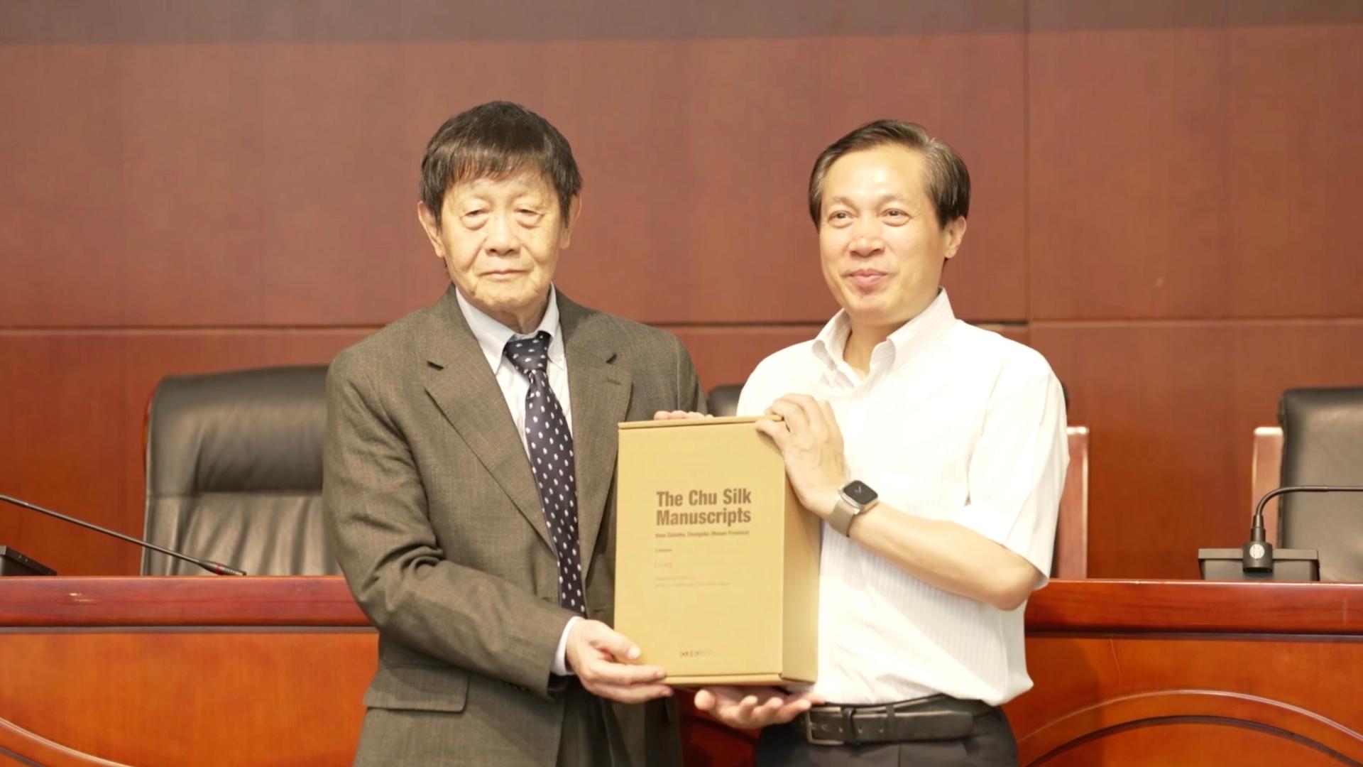 Professor Li Ling retraces journey of Chu Silk Manuscripts - CGTN