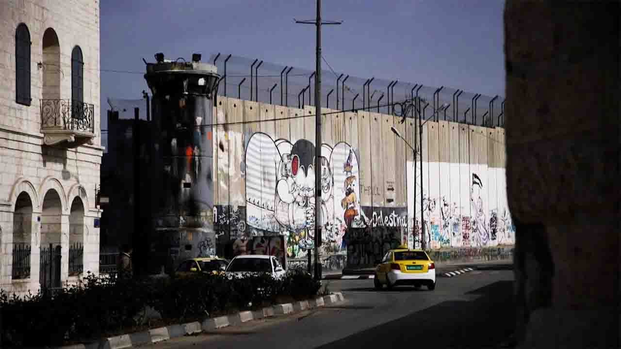 Banksy hotel in Bethlehem serves as modern art piece - CGTN