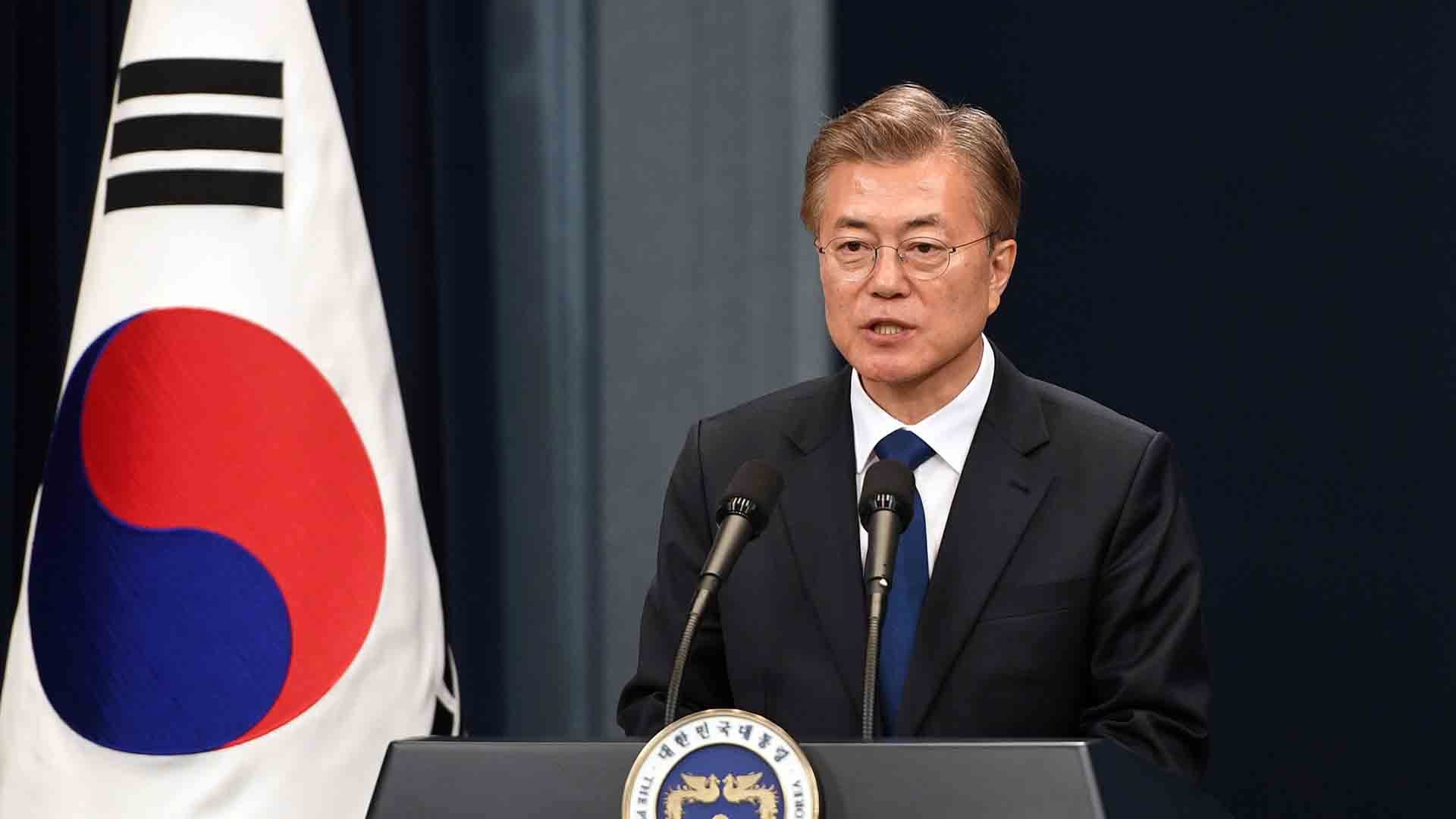 President Moon supports re-start of six-party talks on DPRK - CGTN