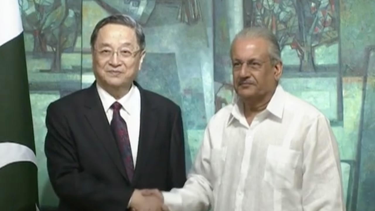 China and Pakistan agree to further promote strategic partnership - CGTN