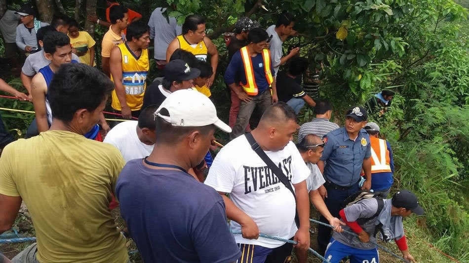 At least 24 dead as passenger bus falls into ravine in Philippines - CGTN