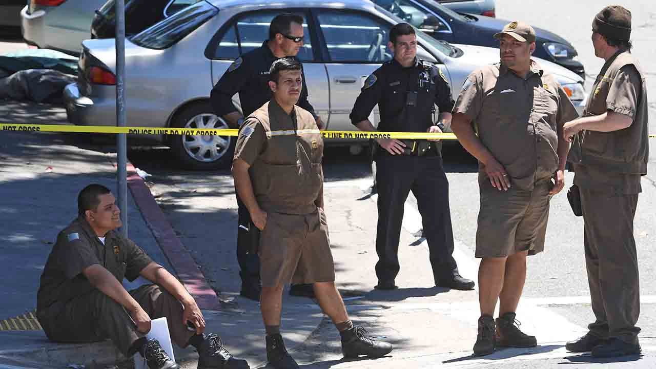 San Francisco UPS driver kills three co-workers, commits suicide - CGTN