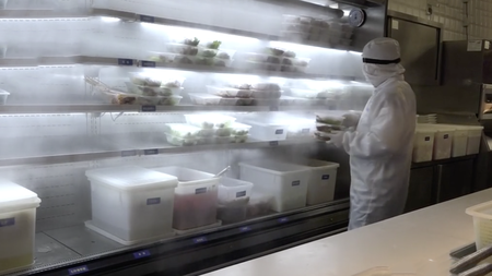 Restaurants provide zero-contact delivery service for hotpot lovers - CGTN