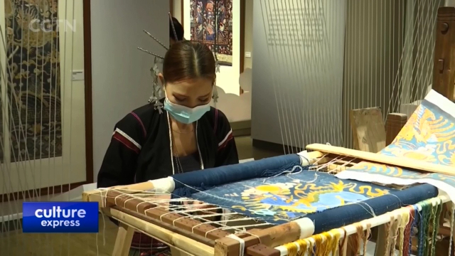 Traditional Beauty: UNESCO-listed Li Brocade craftsmanship lives on in ...