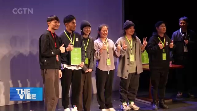 Chinese Theatre Industry: Young director pursues his theater dreams - CGTN