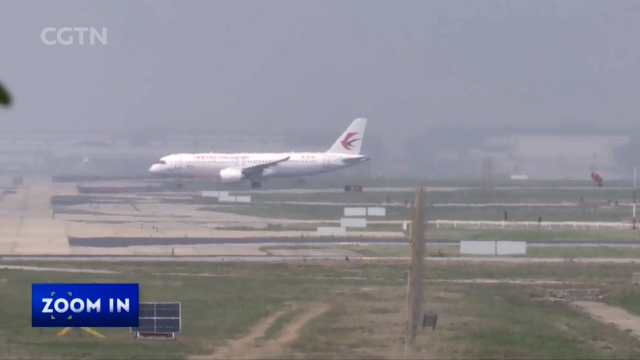New Chinese Airliner: Beijing plane enthusiasts capture first ...