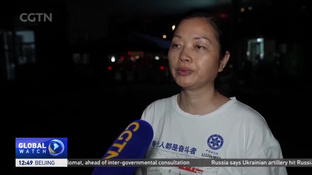 Natural Wonder: Families gather in Guangzhou to catch a glimpse of ...