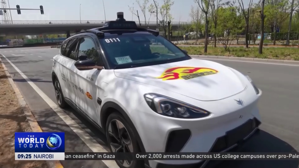 Self-Driving Taxi: Foreigners experience driverless taxi in Beijing - CGTN